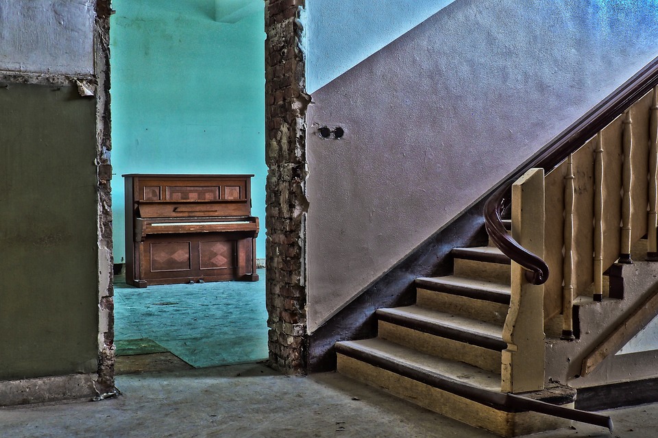 Haunted Summerwind Mansion: A Terrifying TRUE Ghost Story