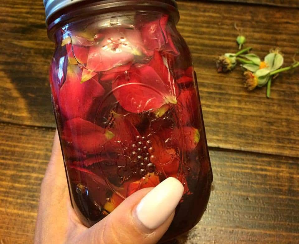 Flower Magic: 10 Ways to Use Flowers In Your Craft + 2 Flower Spells